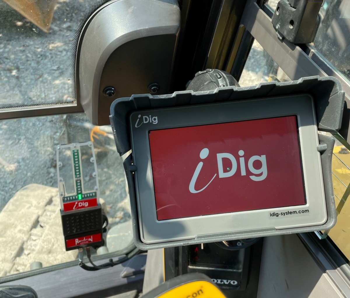 iDig Touch 2D grävsystem | STS AB